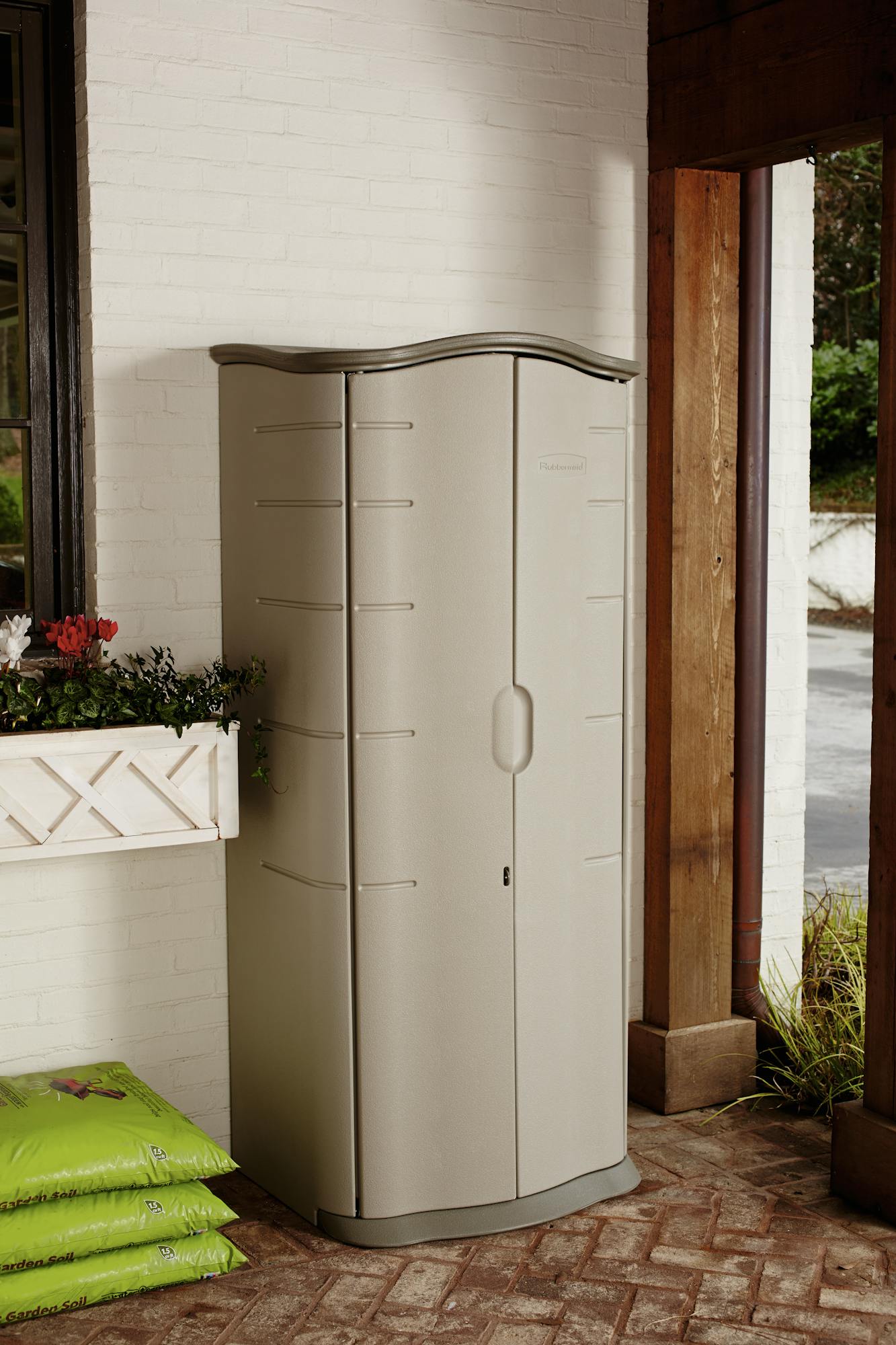 Rubbermaid tall storage cabinet store